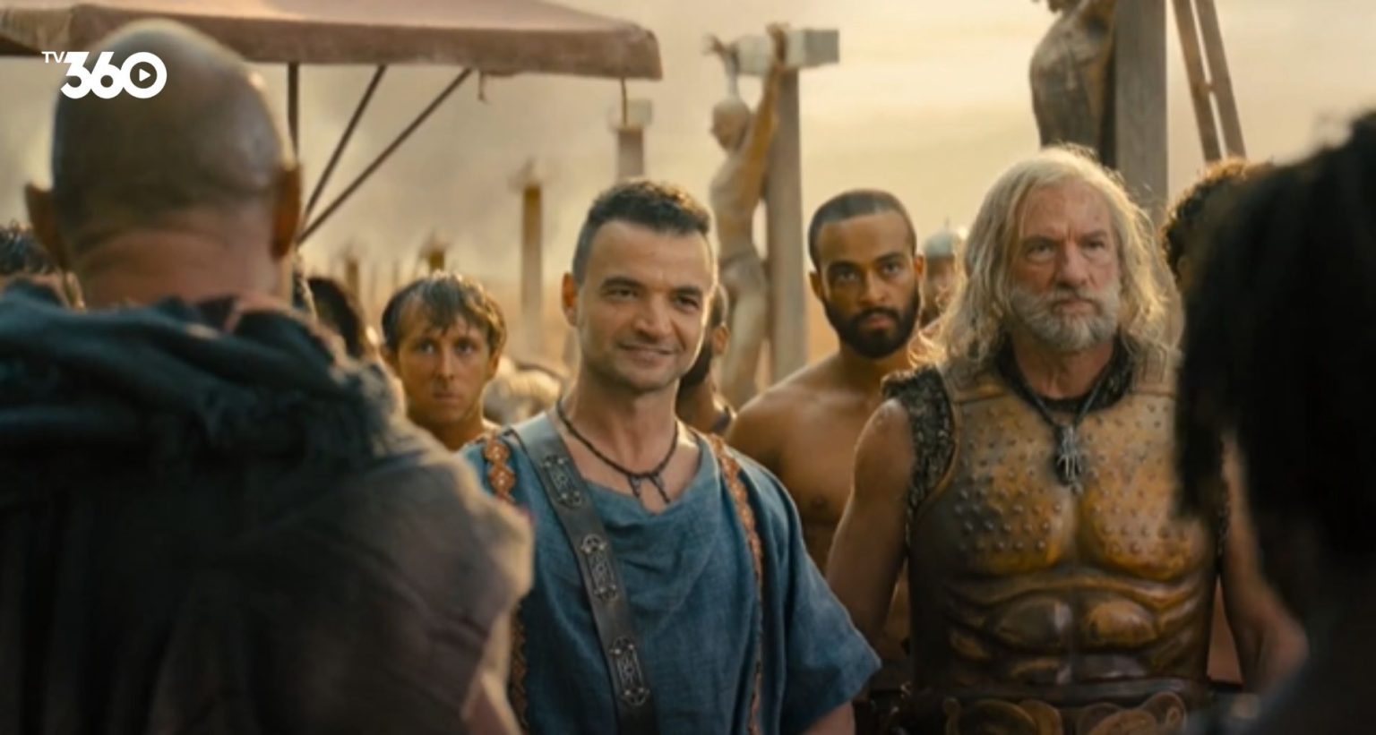 Spartacus: Gia Tộc Ashur (House of Ashur) Tập 3: Trận tử chiến đầu tiên và vòng xoáy phản loạn